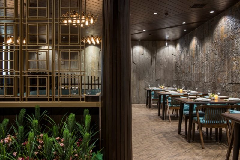 Vintage Looking Restaurant Design Has Modern Experience | Neovana ...