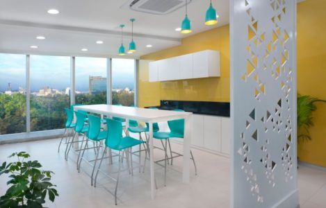 Small Modern Office Design of IIFL Offices – Pune | Zyeta Studios - The ...