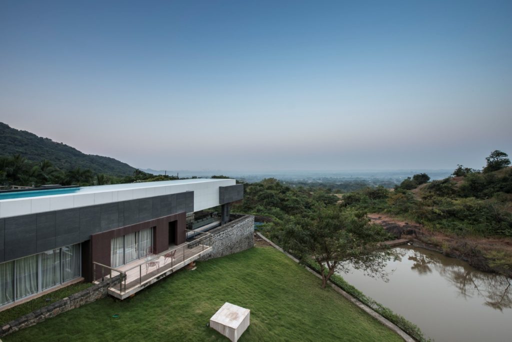 Infinity Pool House to offer an experience in an urban context of ...