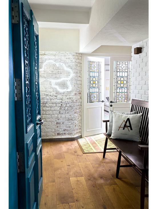 Alia Bhatt's Home Interiors Refects Her Bubbly Persona - The Architects ...