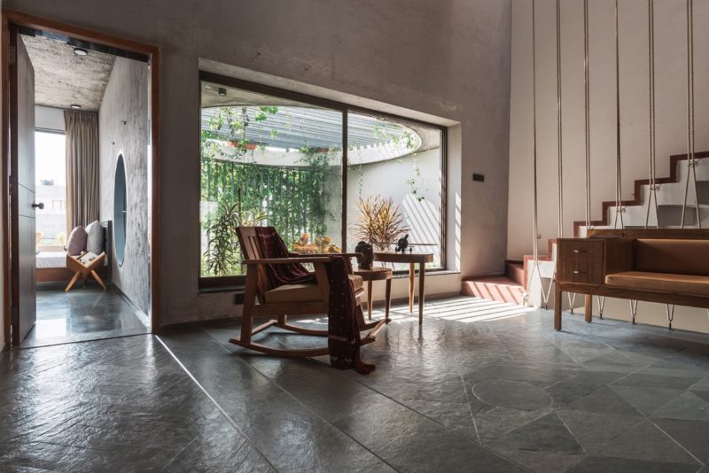 The Heart of the House is the Double Height Courtyard | Neogenesis ...