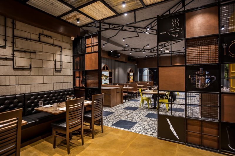 PIZZA SOCIAL Interiors (Adajan) | THE INTERIOR WORKSHOP - The ...