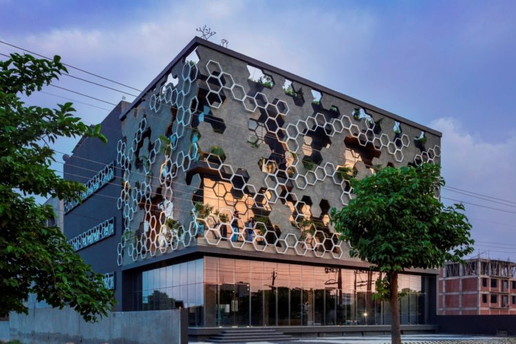 Hexagonal Facade Design Emerged as a Buffer of Stratifying Elements ...
