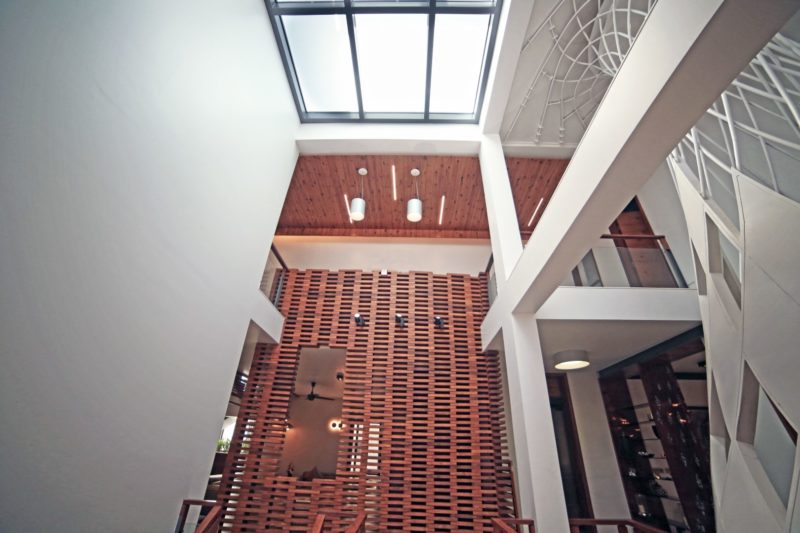 'The Central Core' House -flyYingseeds design studios - The Architects ...