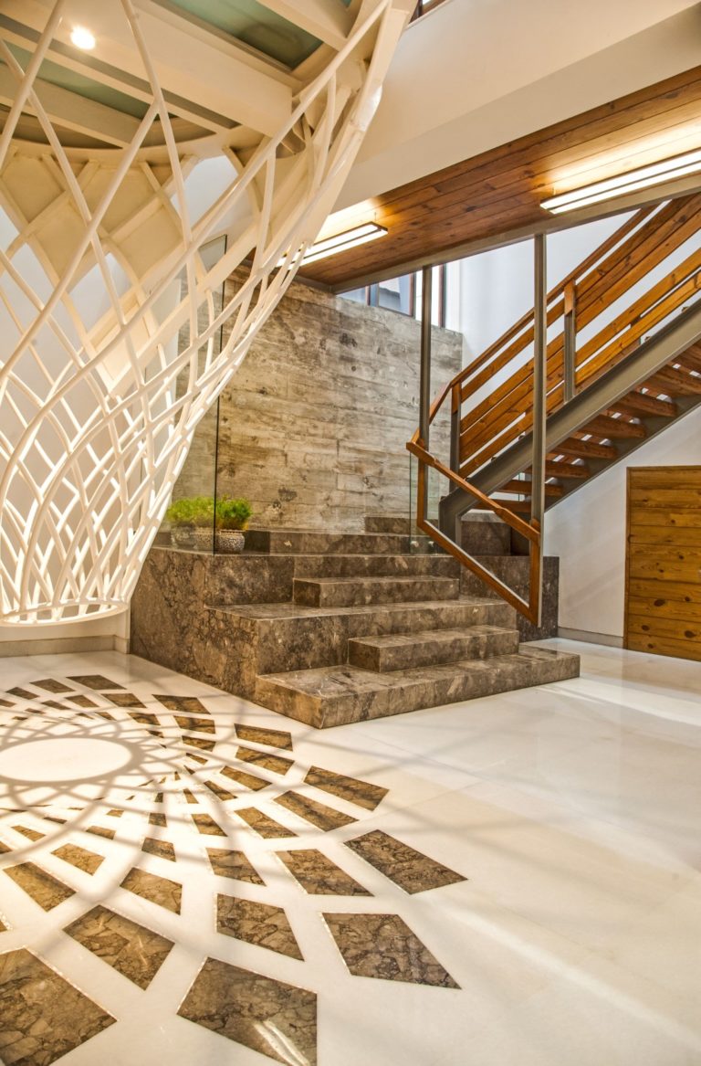 'The Central Core' House -flyYingseeds design studios - The Architects ...