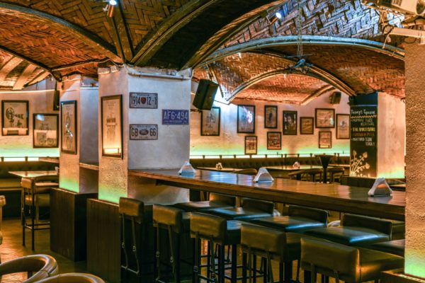 GARAGE INC.-A Modern Style Café Designed By And Studio - The Architects ...