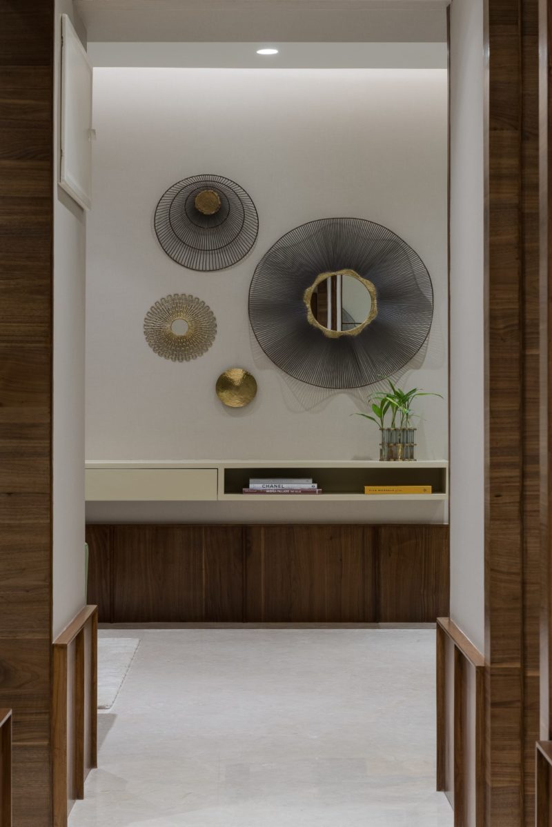 Small Apartment Design Allows Seamless Space Flow | Quirk Studio - The ...