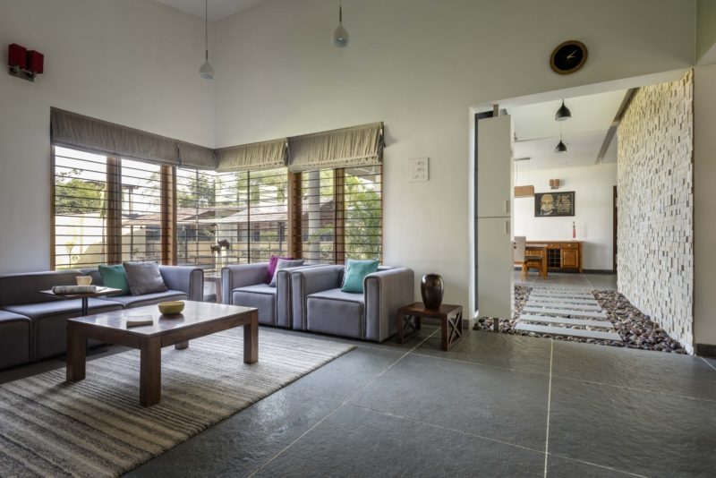 Traditional Architecture In Bold Contemporary Composition | 4th Axis ...