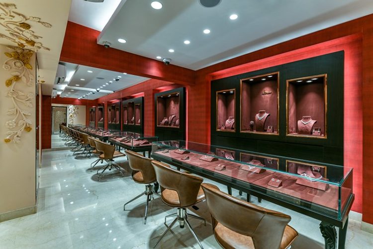 A luxury Jewelry Boutique - Madhuban by Manubhai Jewellers | Ornate ...