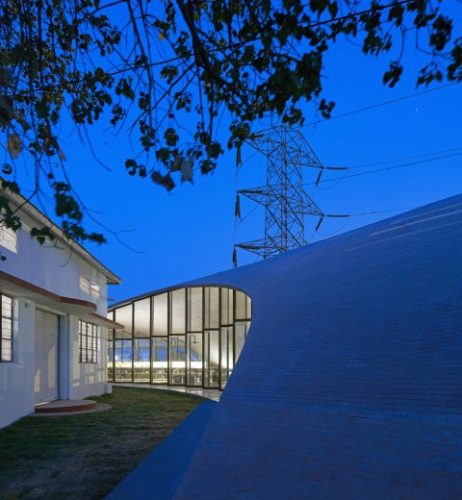 Maya Somaiya Library, Sharda School / Sameep Padora & Associates - The ...
