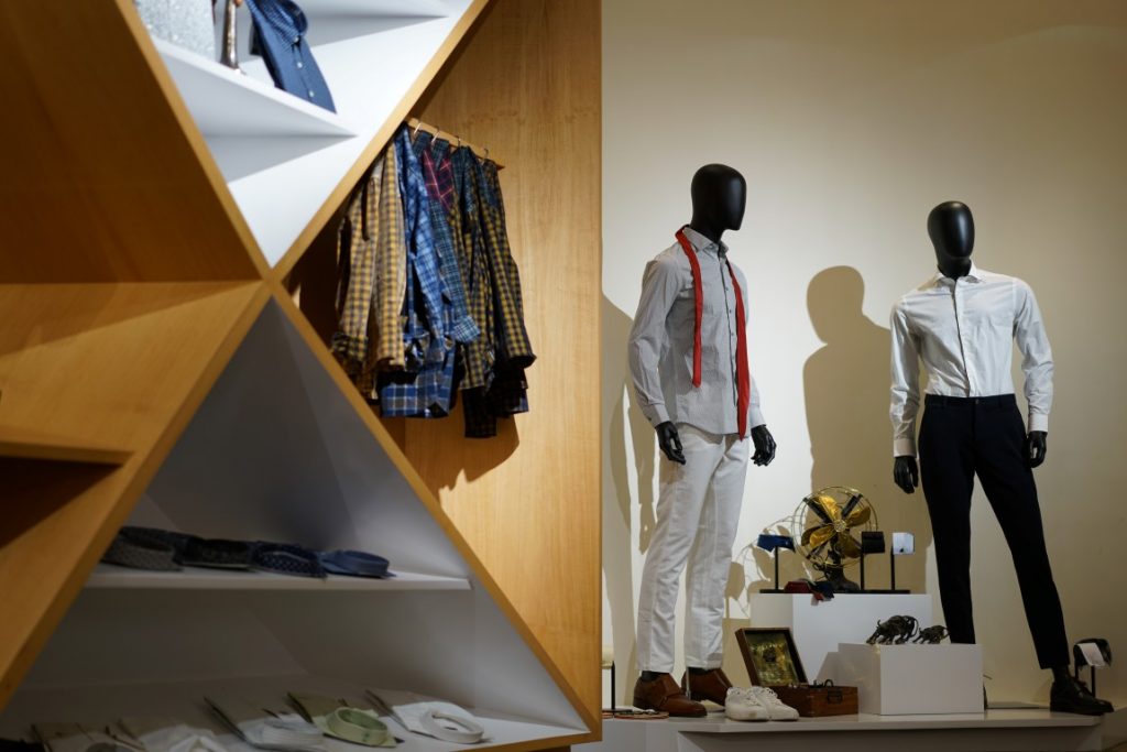 Bloomcraft Apparel Showroom | Ora Design Studio - The Architects Diary