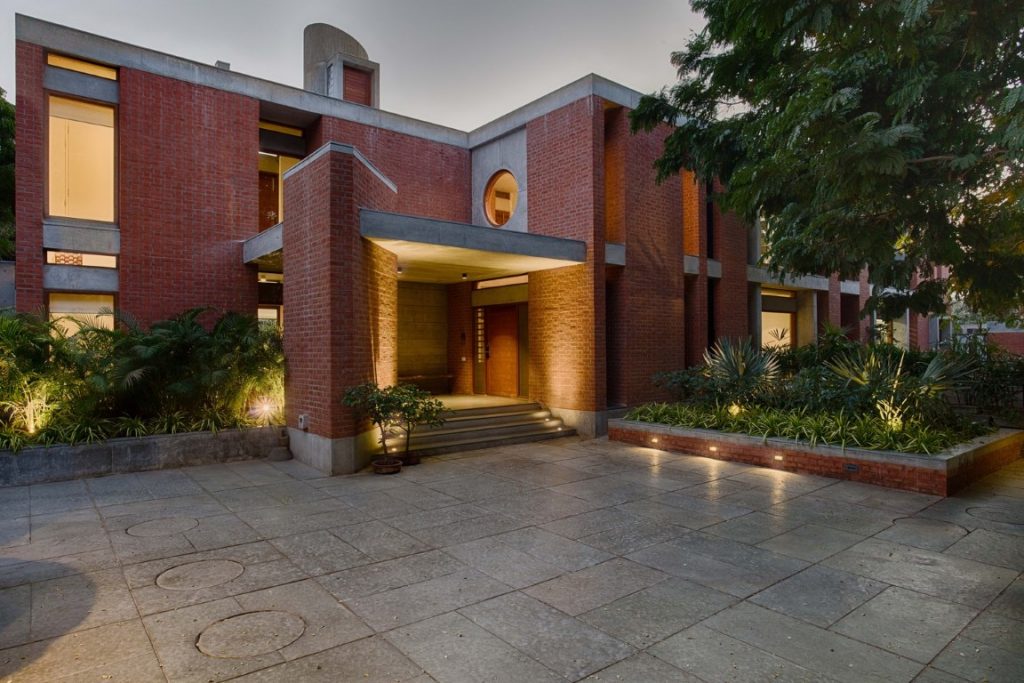 Interplay Of Private Spaces In House Design | GroundWork Architecture ...