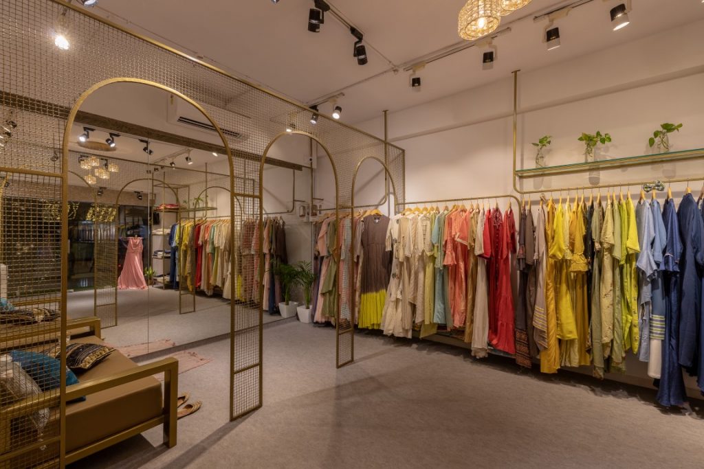 Boutique Design: Fusion of Indian Traditional Elements With ...
