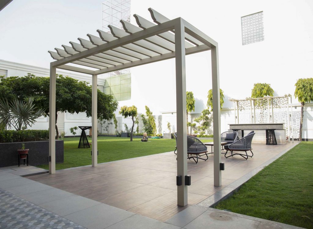 House Sets Example Of Urban Sophistication | Conarch Architects - The ...