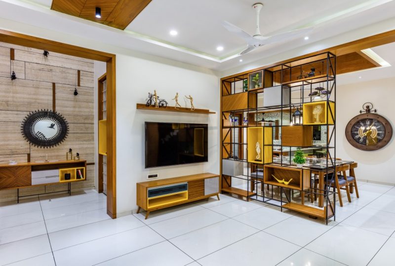 Residence Accentuating Spaces in Frames and Cubes | 3 Square Design ...