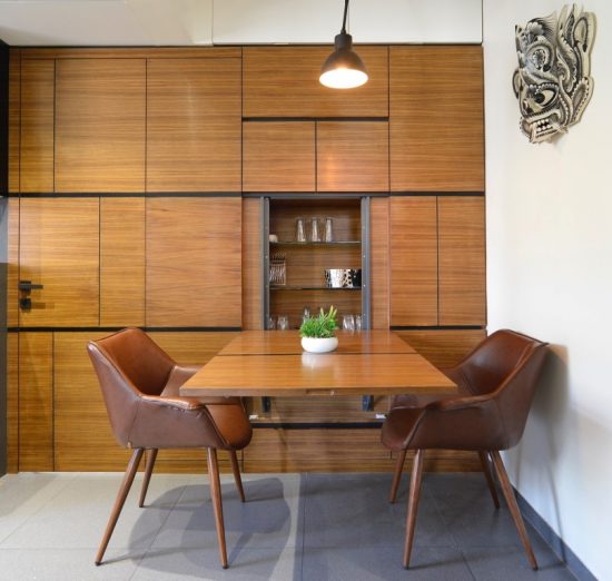 Distinctive Yet Harmonious Apartment Interior | Mind Manifestation ...