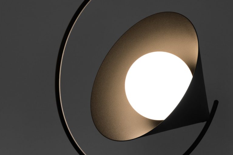 The Meridian lamp By Regular Company - The Architects Diary