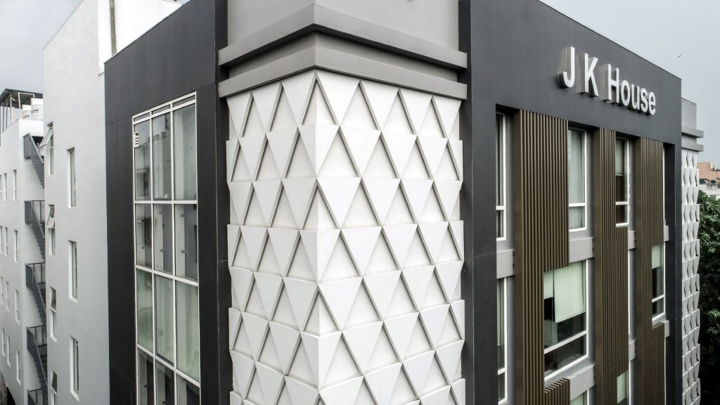 JK House With Sculptural Facade Design | Conarch Architects - The ...