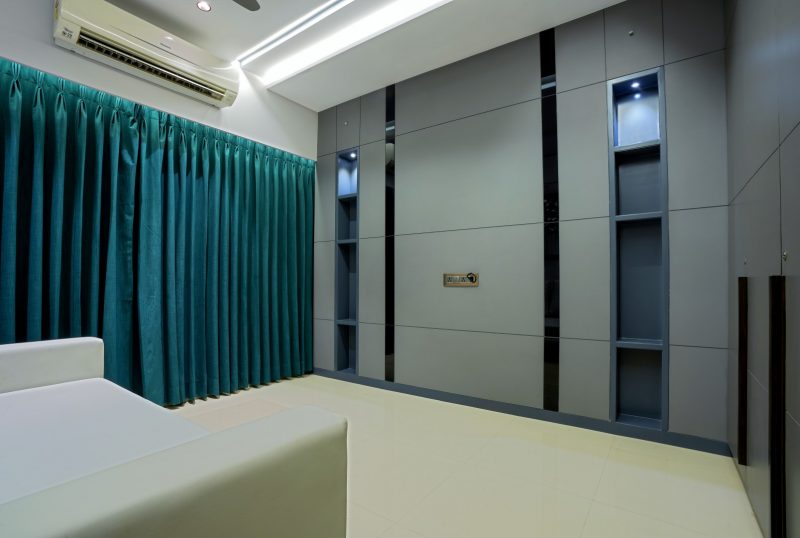 Minimalist Luxury With A Swish Theme Apartment Interior | oneplus1 ...