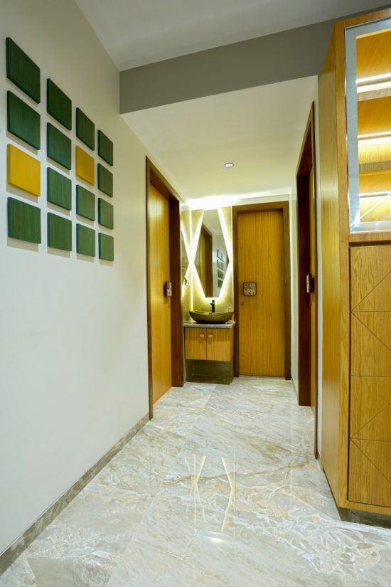 Minimalist Luxury With A Swish Theme Apartment Interior | oneplus1 ...