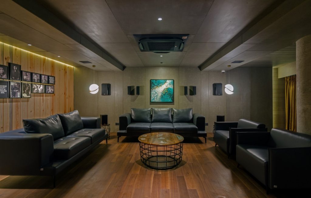 The Art Of Sound-Speaker Showroom | Sharan Architecture + Design - The ...