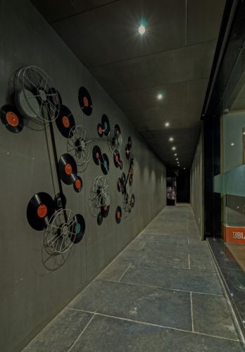 The Art Of Sound-Speaker Showroom | Sharan Architecture + Design - The ...