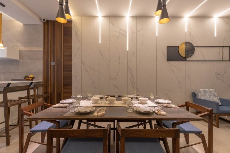 House Interior With Lavish Mix Of Textures | Crest Architects ...