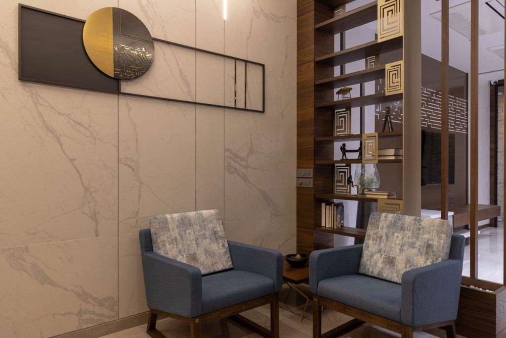 House Interior With Lavish Mix Of Textures | Crest Architects ...