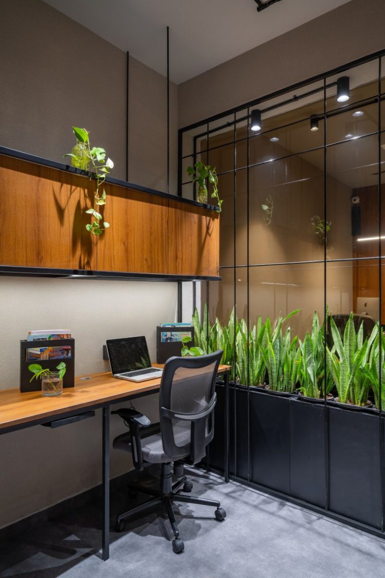 Office Design keeping The Material Palette Natural & Simple | Interior ...