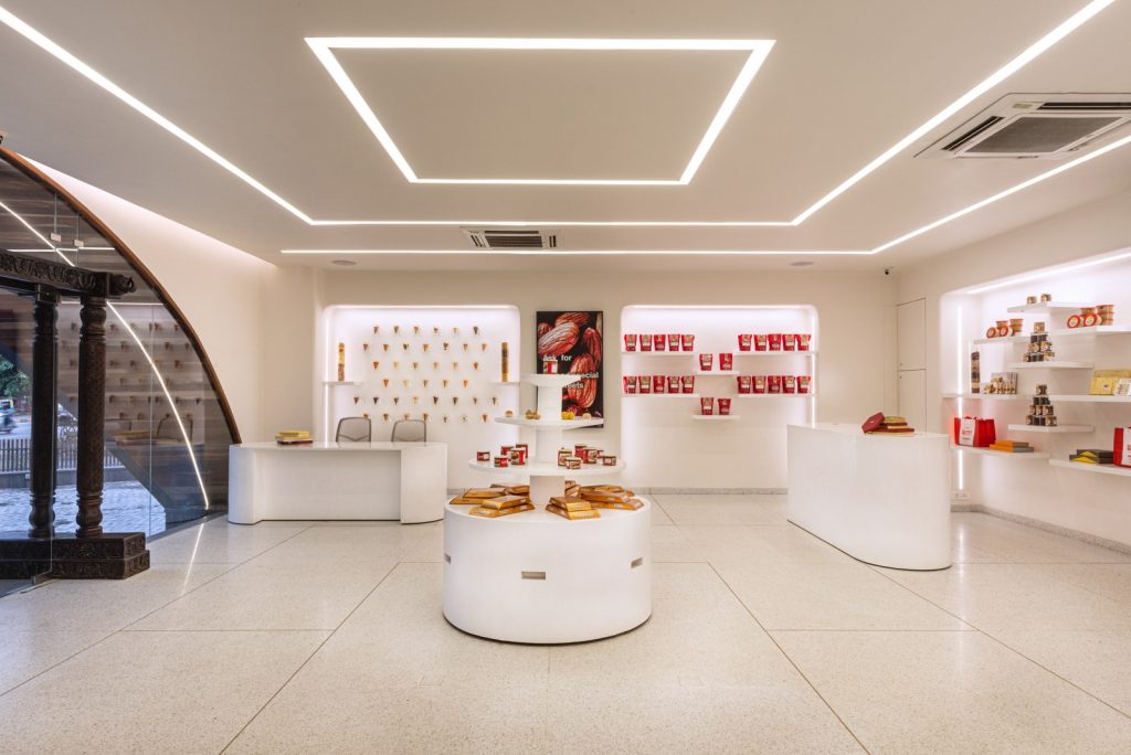Sweet Shop Design With Playful Facade | Saransh Architects - The ...