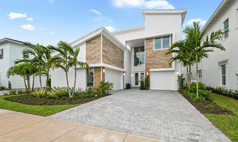 Top 3 Home Types In Florida For Waterfront Living The Architects Diary