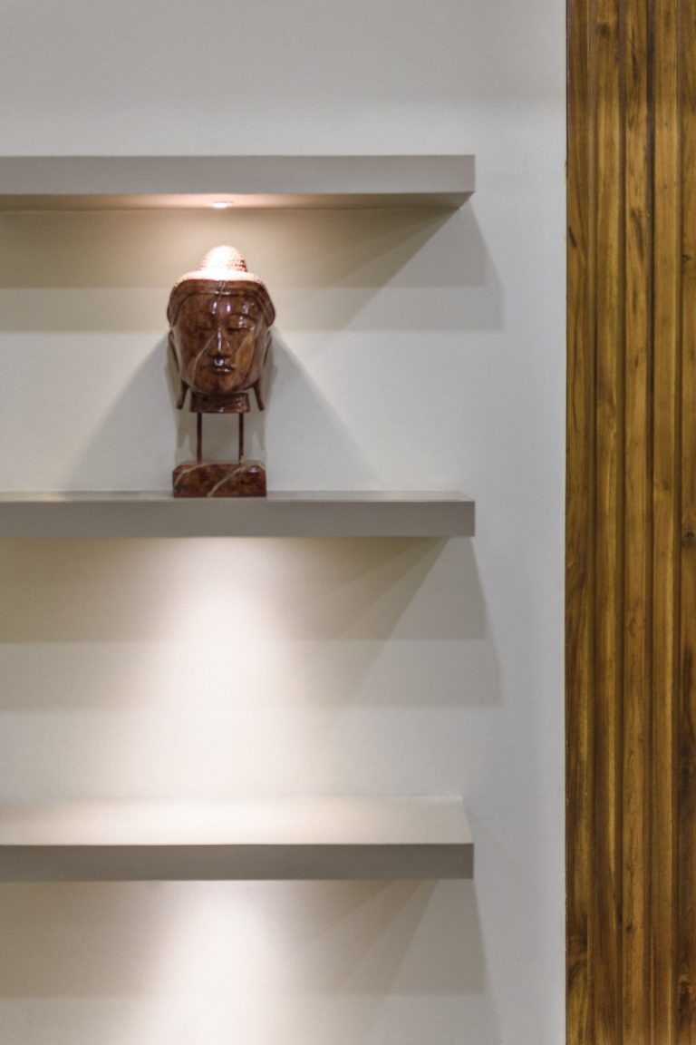 Minimalistic Living - Residence White Refuge | Design Ethics ...