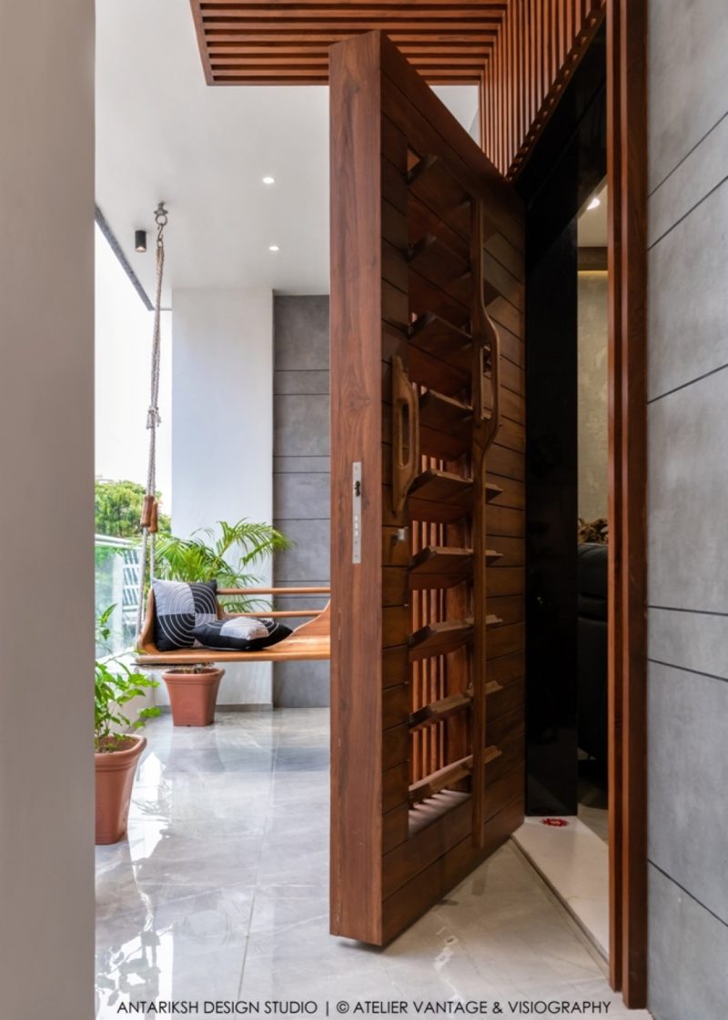 Bungalow Elevation is a Play Of Patterns and Textures | ANTARIKSH ...