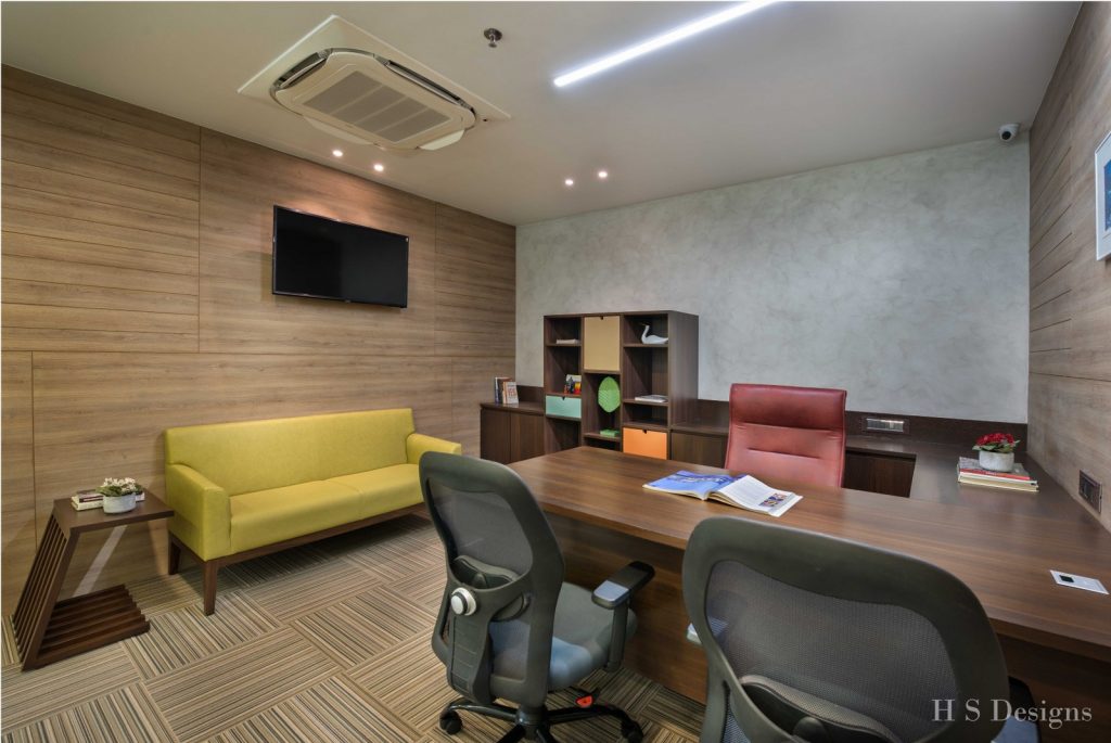 Office Spaces Creating Linear And Clustered Formation | H S Designs ...