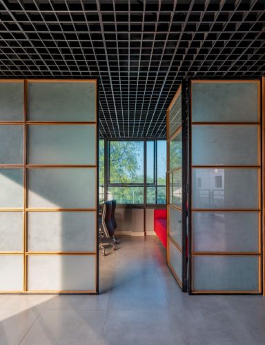 Office Interior With Minimal and Contemporary Approach | Inclined ...