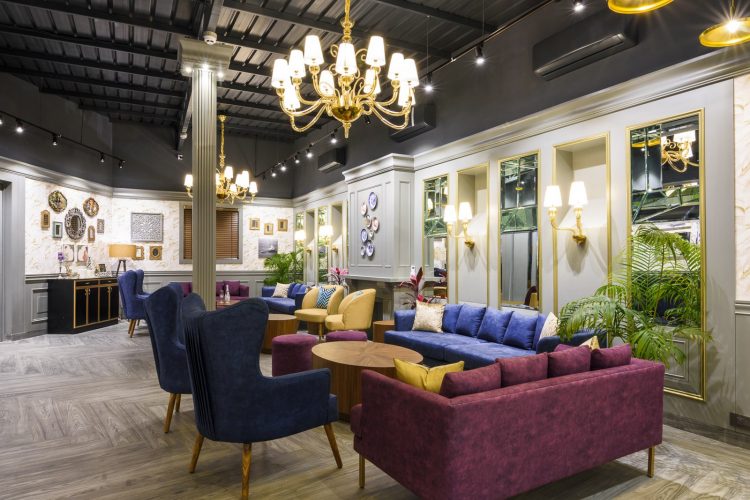 Lounge Interior With An Eclectic Sense Of Luxury And Comfort | Design ...