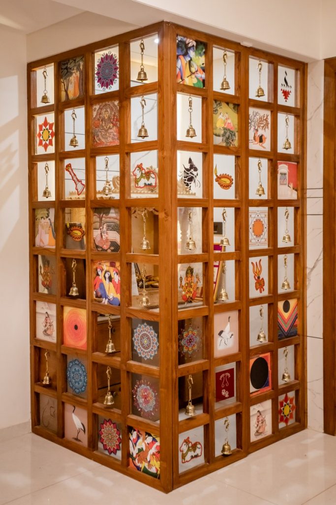 Apartment With An Eclectic Combination Of Tradition And Contemporary ...