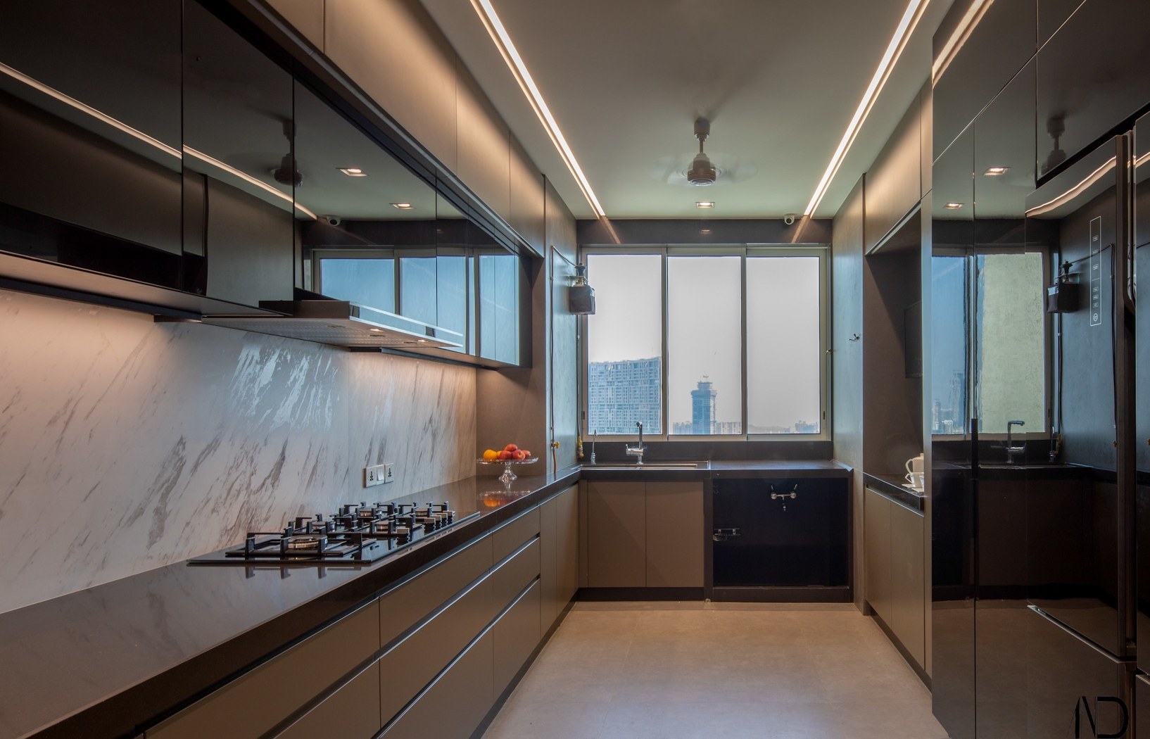 Apartment With Apt Use Of Materials And Color Scheme | AND Architects ...