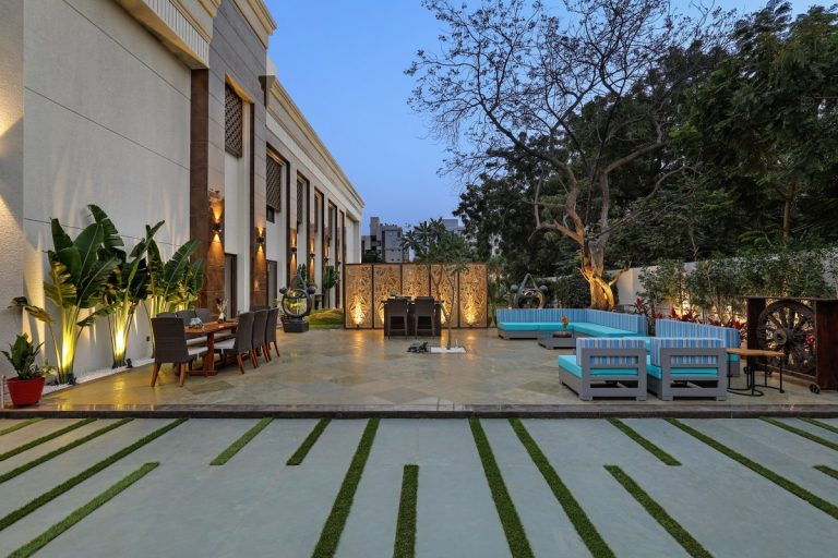 Mansion House Design With Modern And Ergonomic In Function | Design Studio-Ruchir sheth - The ...