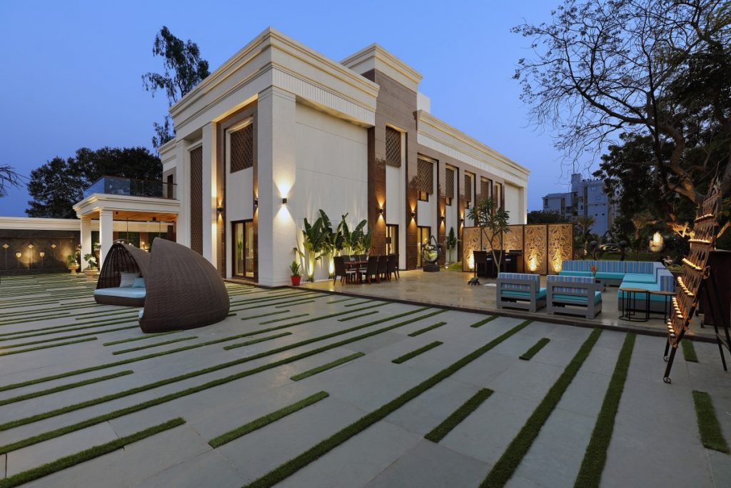 Mansion House Design With Modern And Ergonomic In Function | Design Studio-Ruchir sheth - The ...