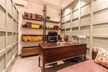 Vintage Style Advocate’s Office Interior | Karan Aakriti Interior ...