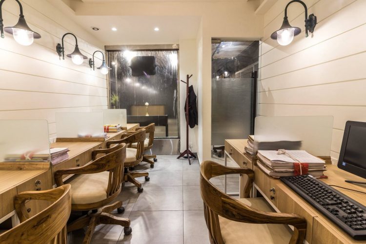 Vintage Style Advocate’s Office Interior | Karan Aakriti Interior ...