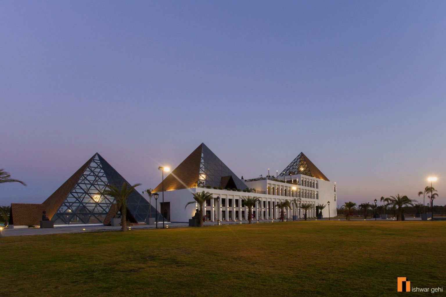 Aarya Club Design Having Majestic Views Of Monumental Pyramids | Ishwar ...