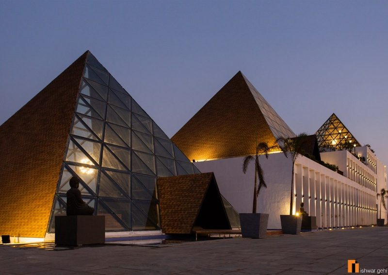 Aarya Club Design Having Majestic Views Of Monumental Pyramids | Ishwar ...