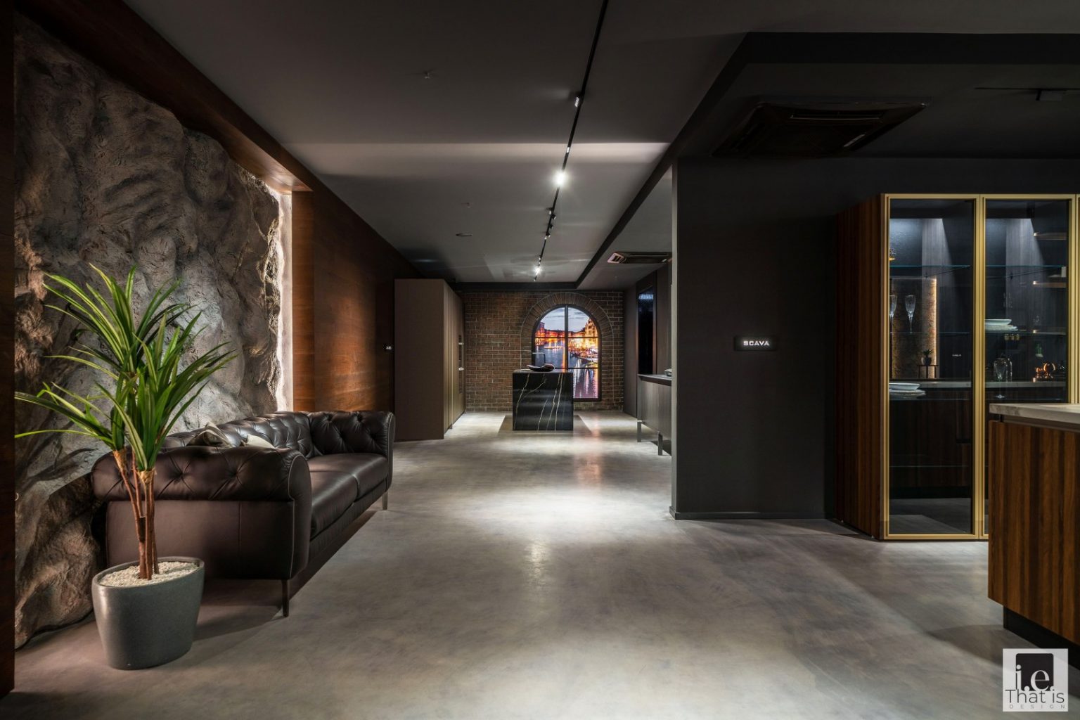 An Underground Kitchen Showroom Which Has Its Roots Tied To Italy | I.E ...