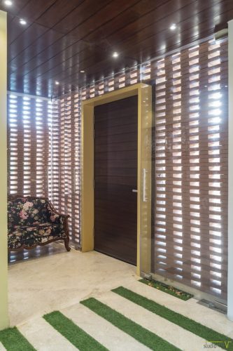 Facade With Staggered Rectangular Volumes That Greets With Warmth And ...