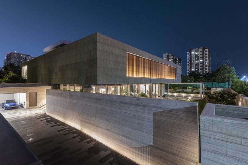 H-House Stands Strong With Minimal Architectural Forms | Co.Lab Design ...