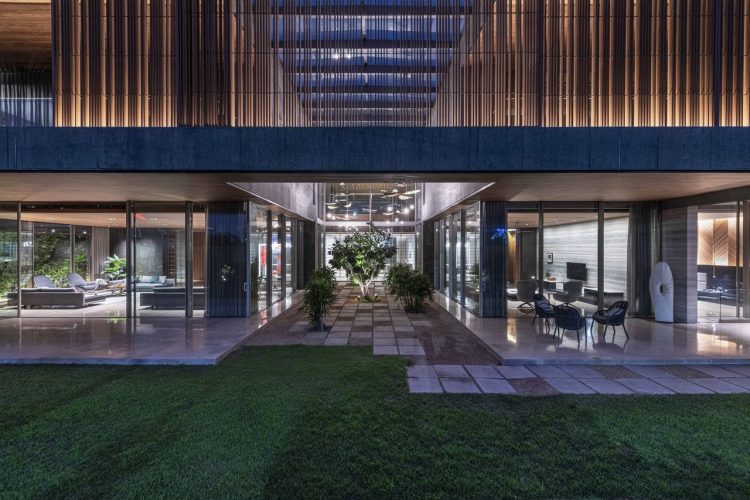 H-House Stands Strong With Minimal Architectural Forms | Co.Lab Design ...