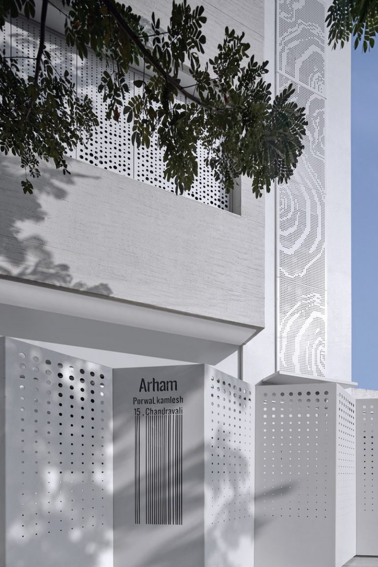 Arham House - Beautiful Example Of Vastu Planning And Subtle Exterior ...