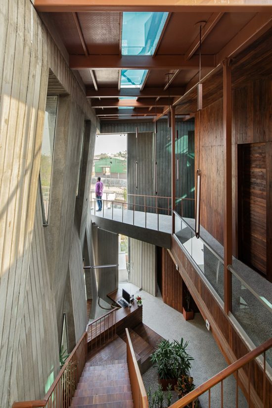 The Concrete Facades Of This Office is An Amalgamation Of Tilted ...